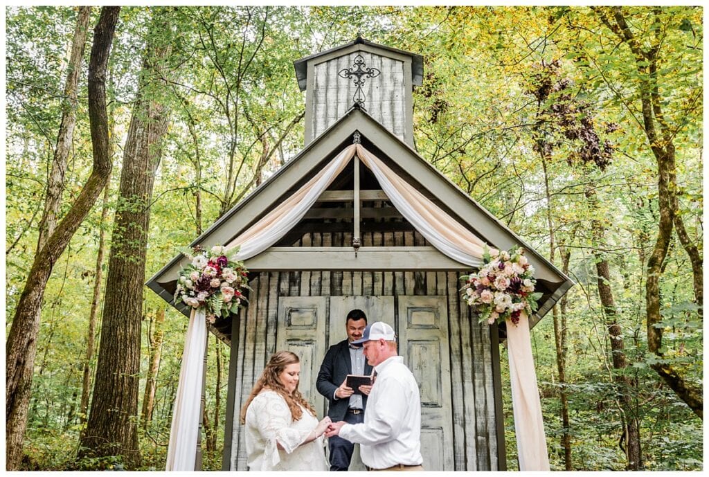 Simple Country Wedding - Lacey and Dusty - Chapel in the Hollow