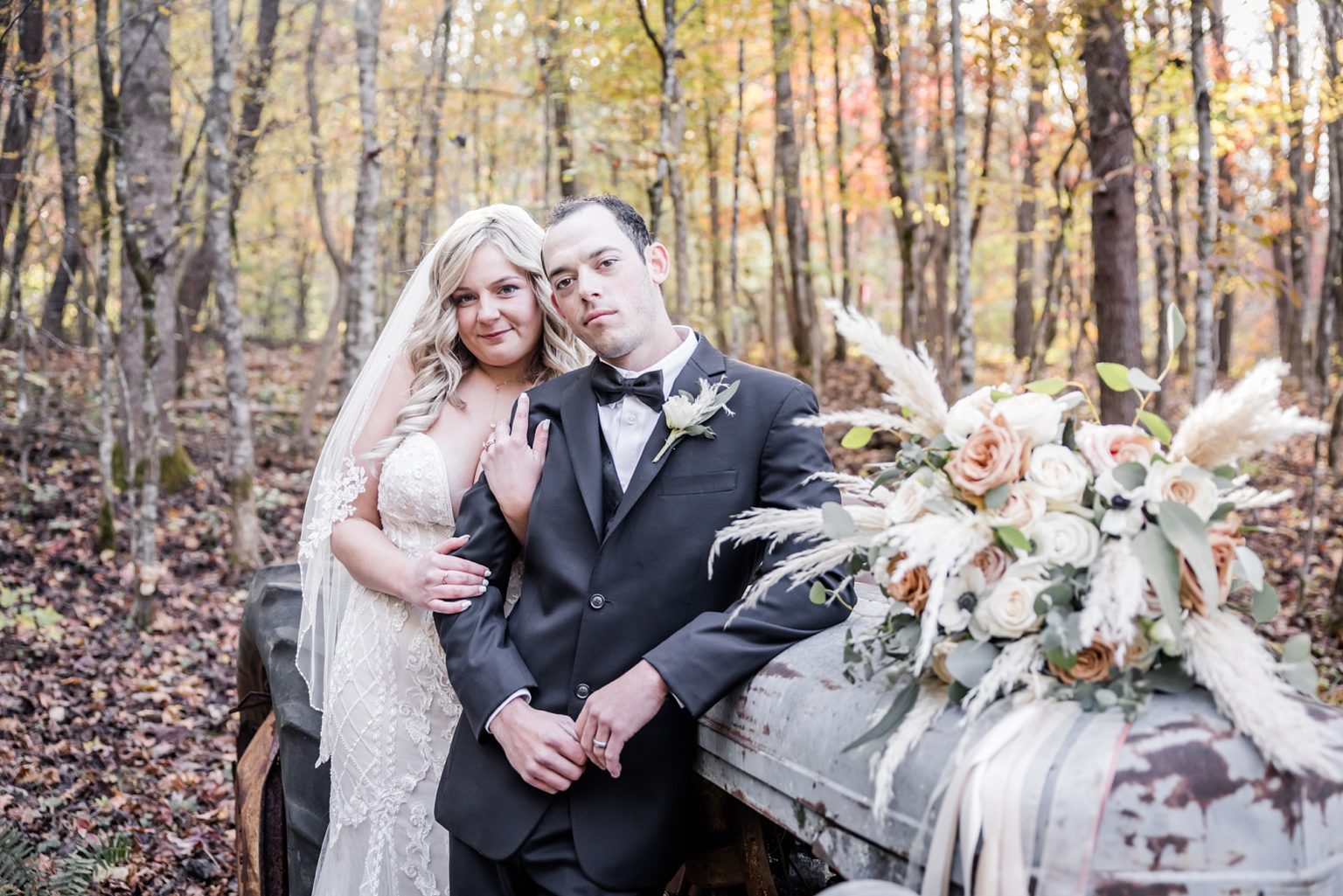 East Tennessee Fall Wedding - Mary Beth and Matt - Chapel in the Hollow
