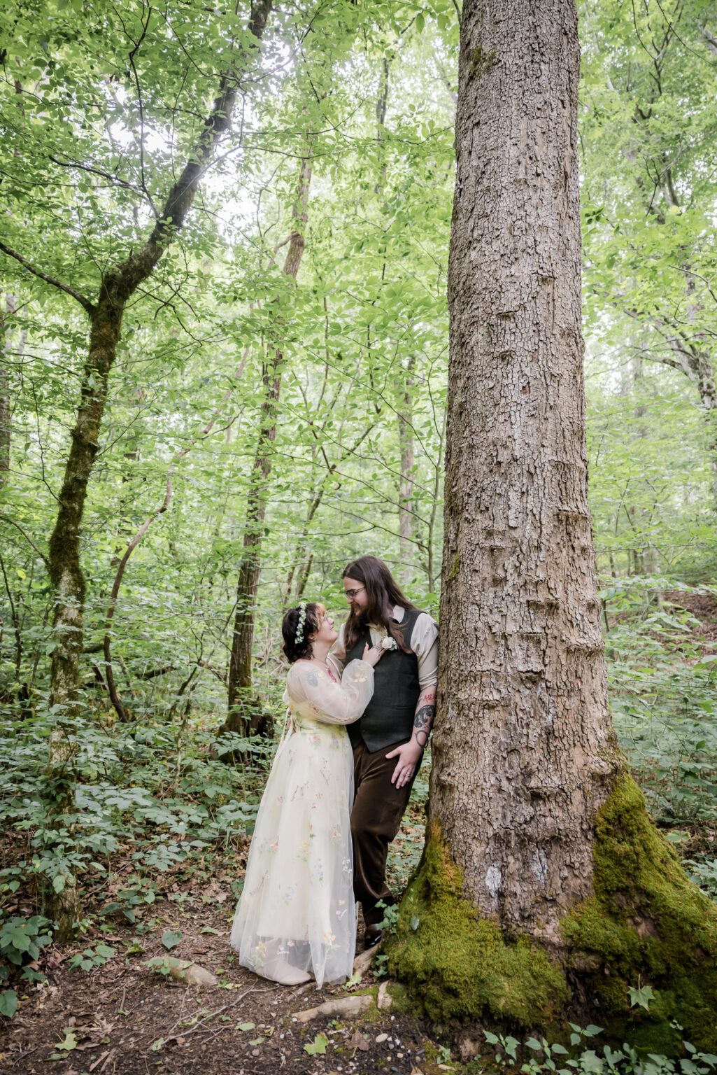 Cottage Core Elopement - Laree and Avery - Chapel in the Hollow