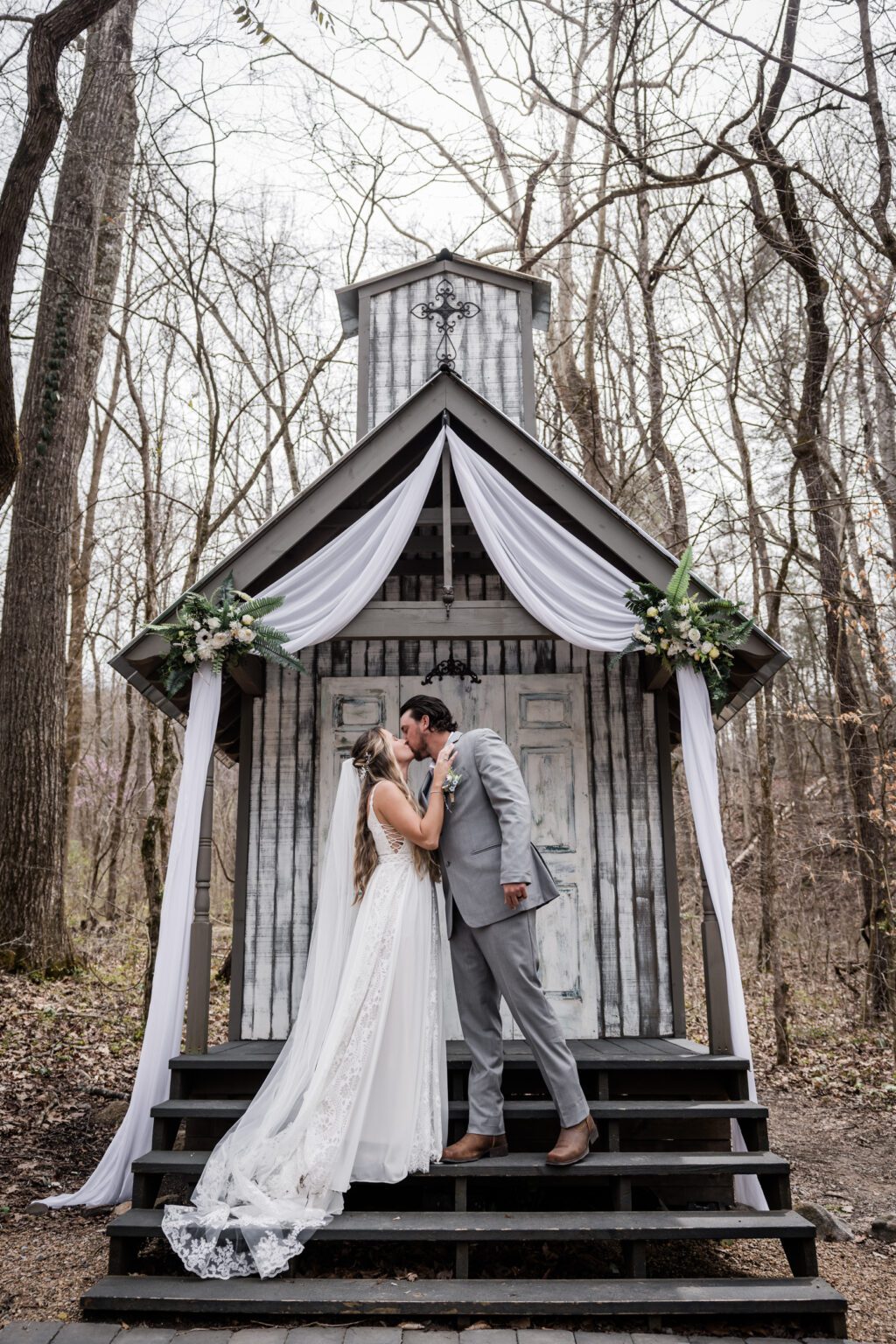 Forest Mini Wedding - Alyssa and Anthony - Chapel in the Hollow