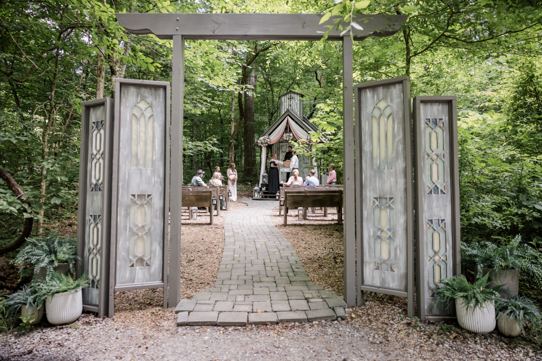 Easy Mini Wedding - Maura and Shane - Chapel in the Hollow