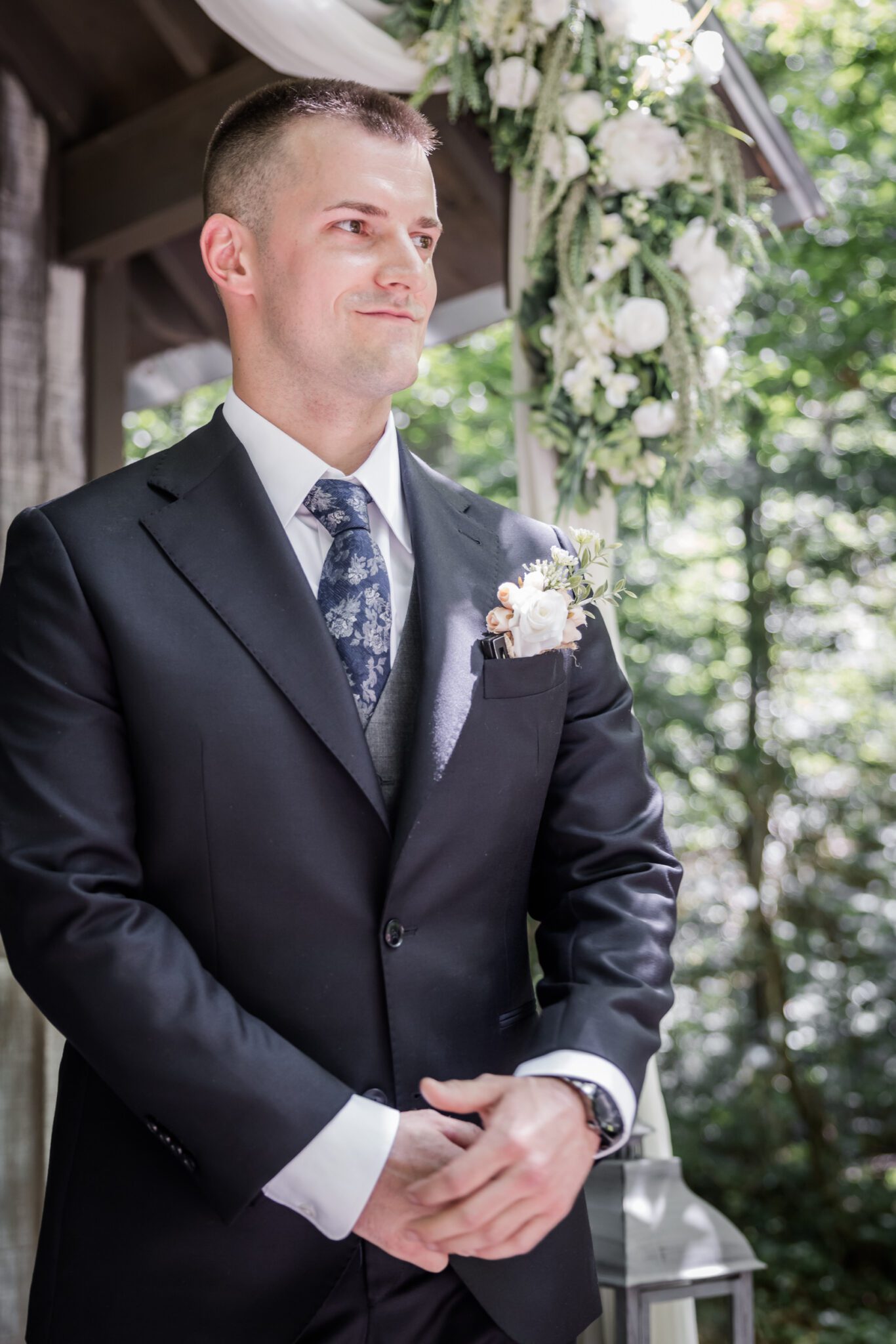 Summer Pumpkin Wedding - Kristina and Joseph - Chapel in the Hollow