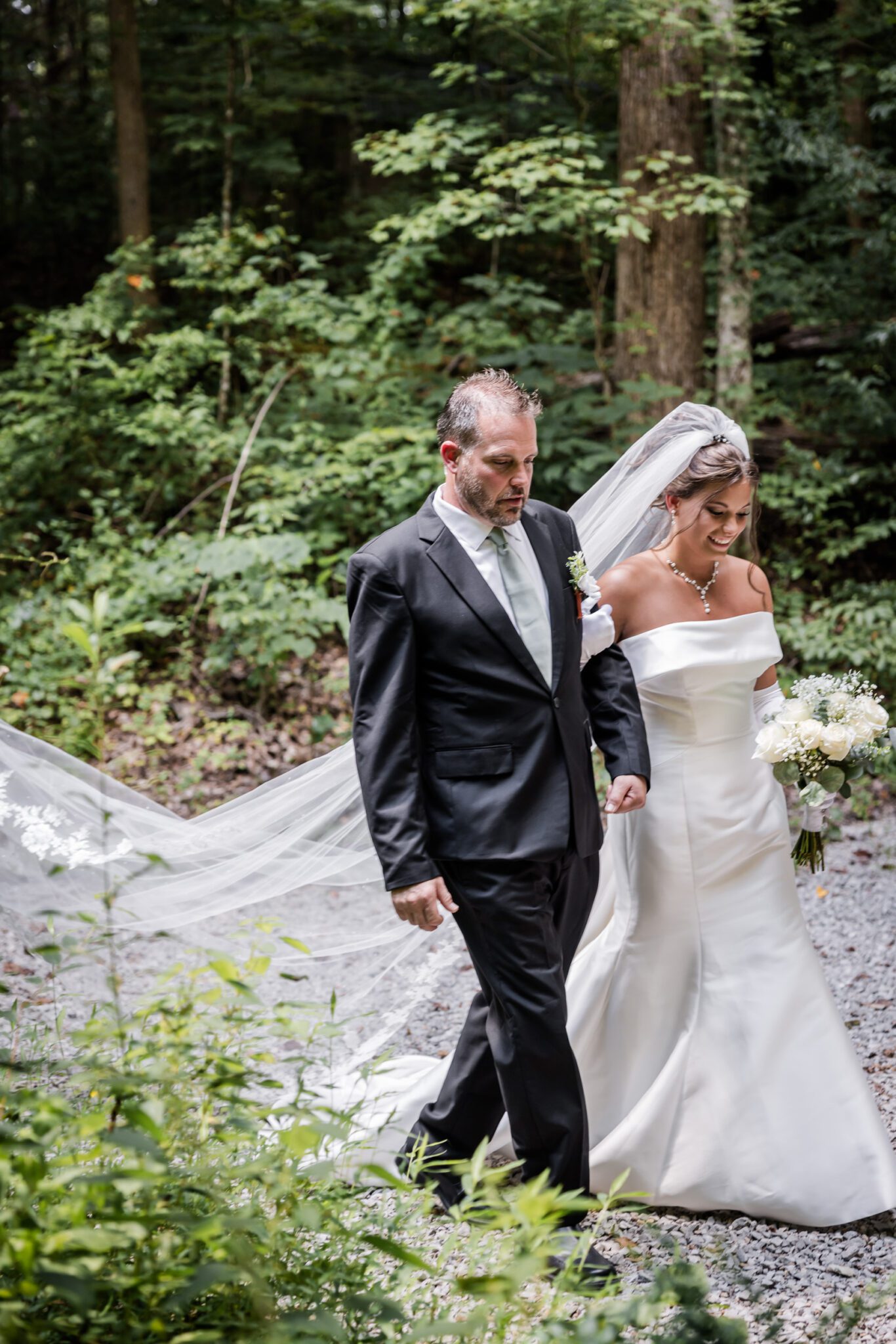 Stress Free Vow Renewal - Maddie and Evan - Chapel in the Hollow
