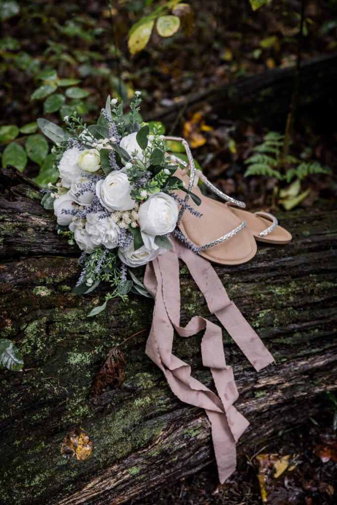 Fall September Wedding - Nicole and John - Chapel in the Hollow
