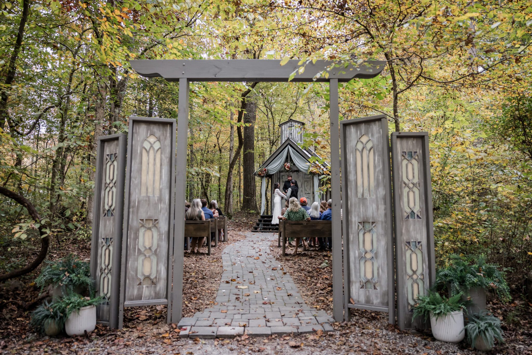 Midday Fall Micro Wedding - Paula and Darren - Chapel in the Hollow