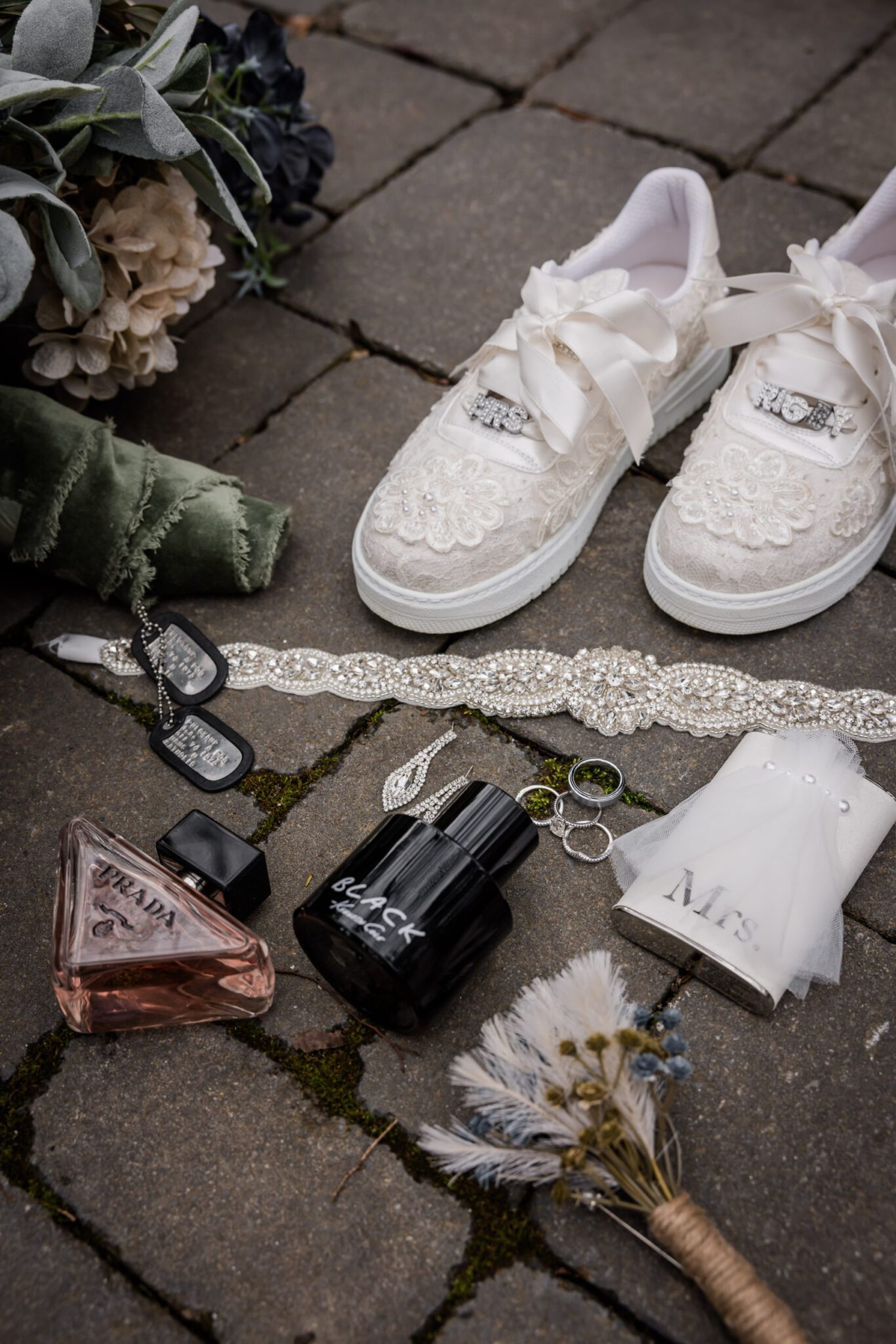 January Micro Wedding - Makayla and Hunter - Chapel in the Hollow