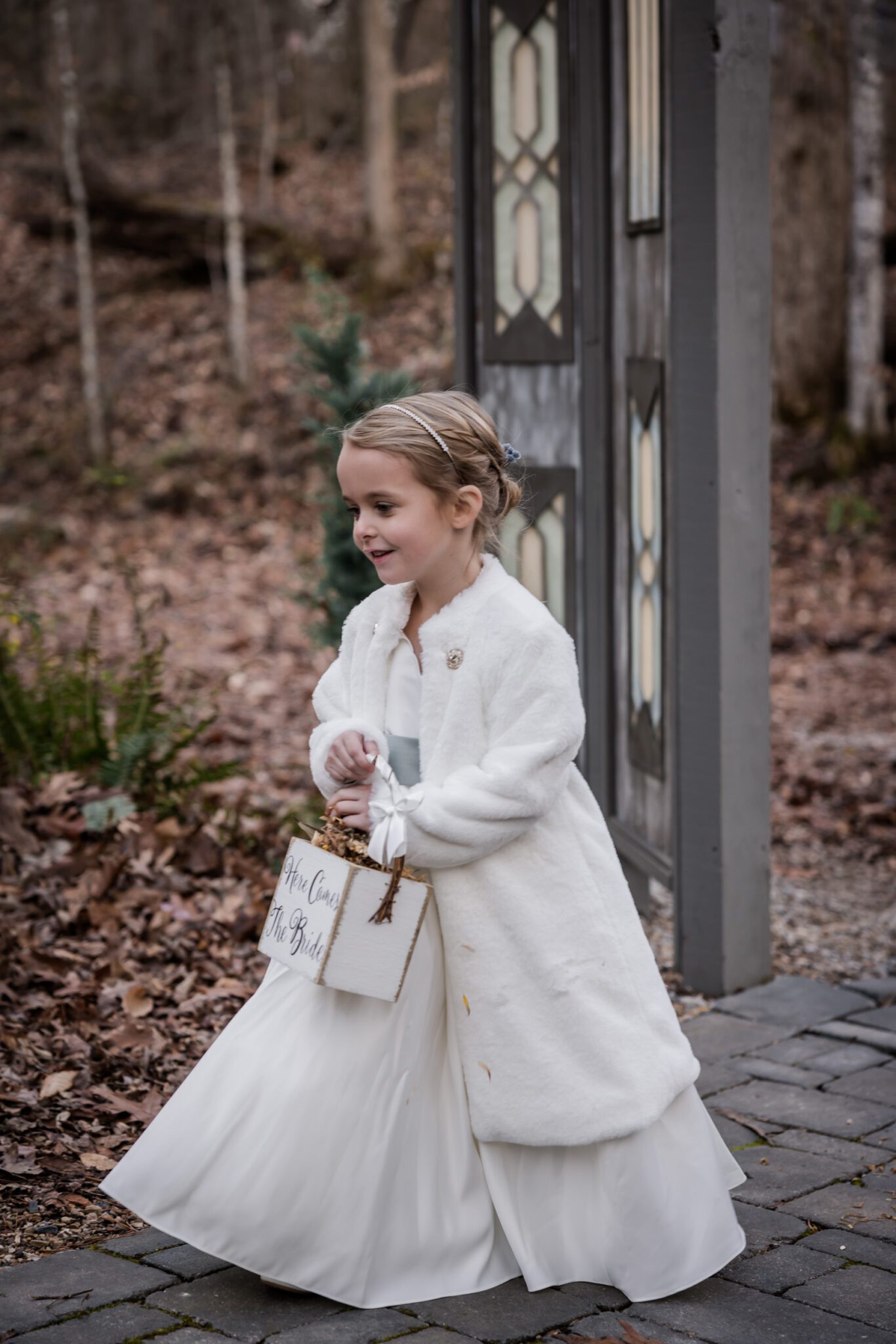January Micro Wedding - Makayla and Hunter - Chapel in the Hollow